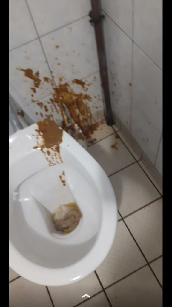 Gros Caca Explosif - Note Mon Caca.fr